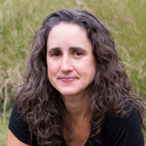 Elizabeth-Profile – Backyard Botanicals